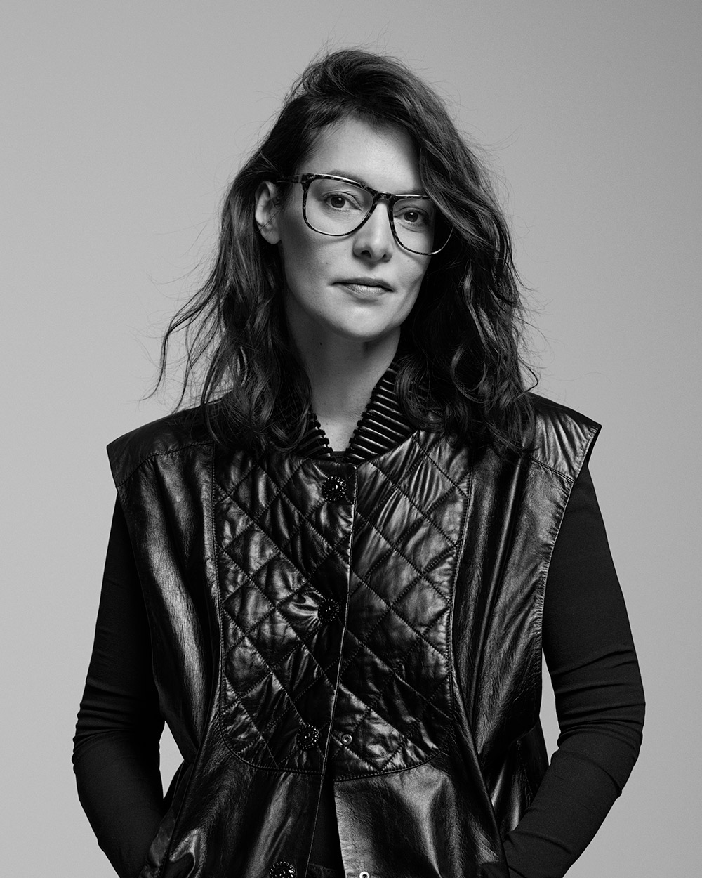 Behind the Scenes: CHANEL Makeup Artist Julie Cusson on Mastering ...