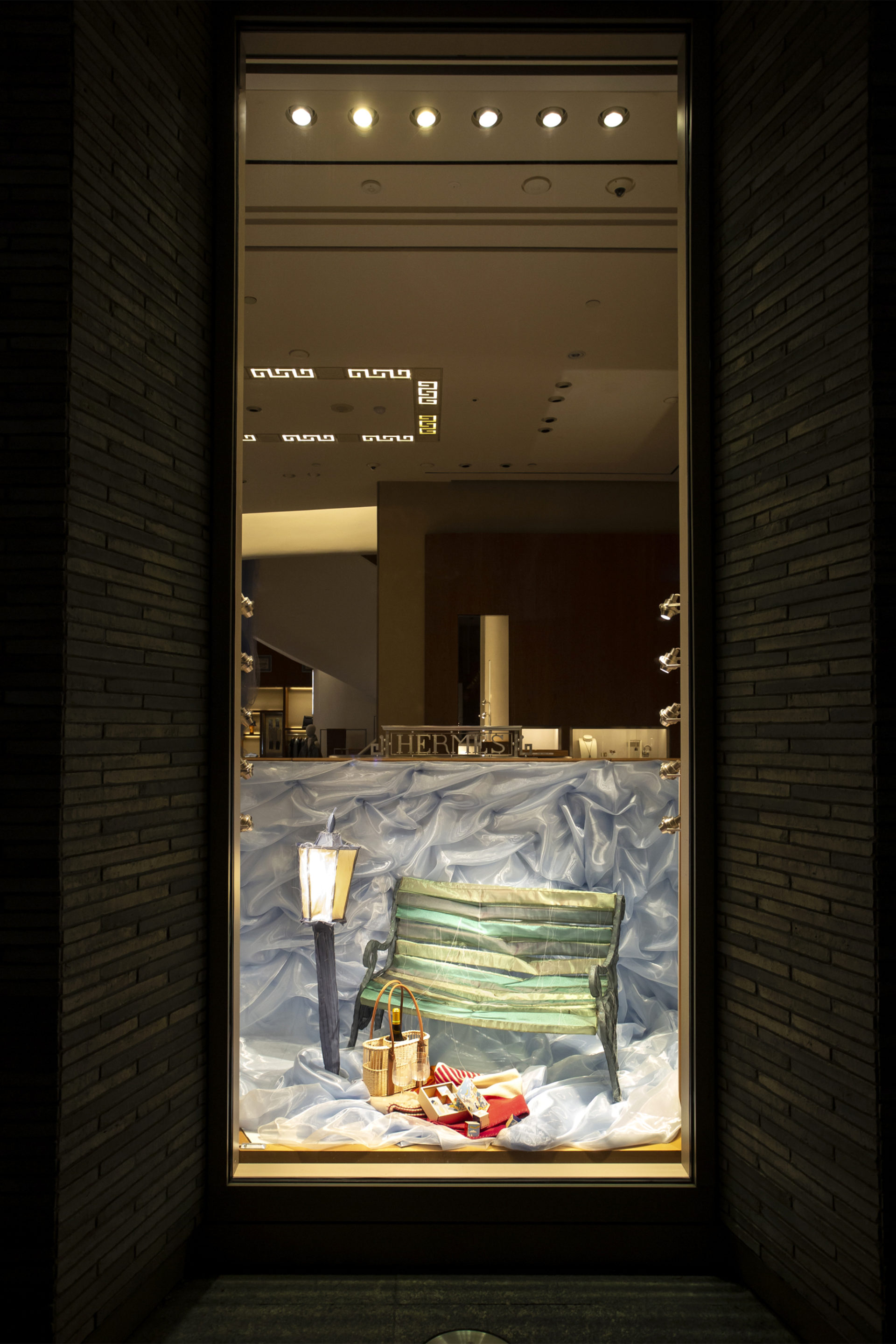 Hermès Unveils Holiday Window Displays by Artist Jannick Deslauriers ...