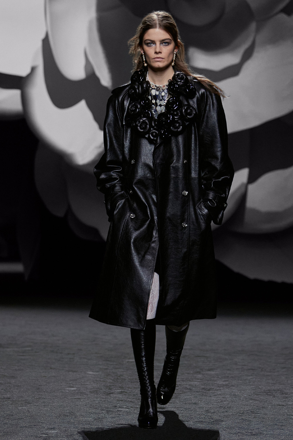 CHANEL's Fall/Winter 2023/2024 Collection is an Ode to the Maison's ...
