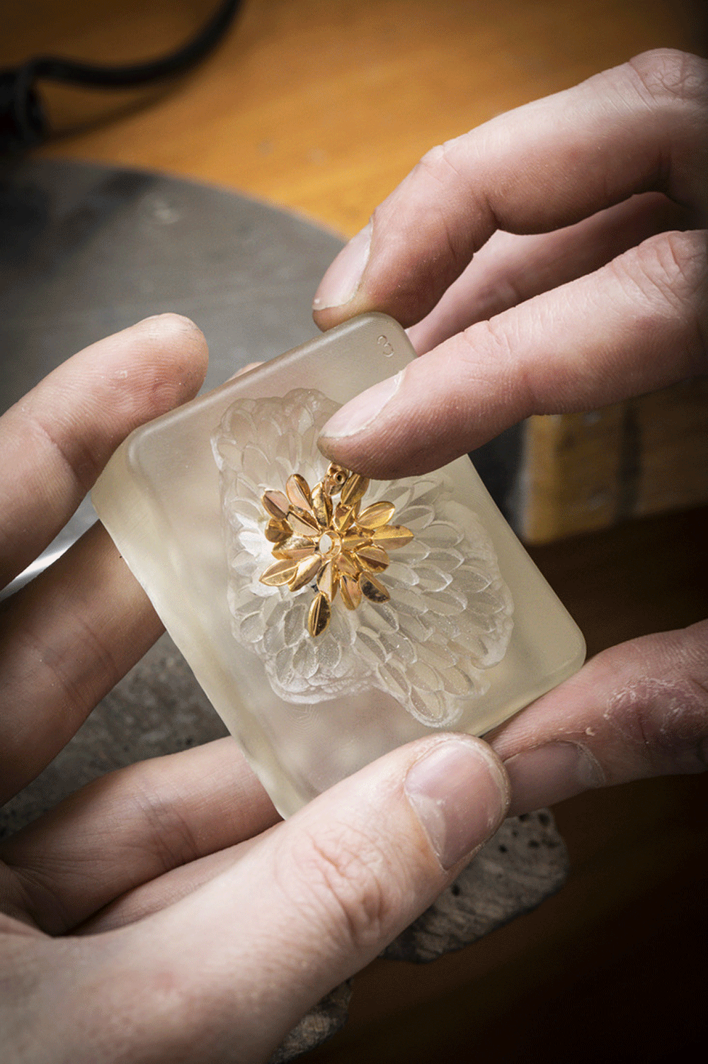 Van Cleef & Arpels Celebrates Savoir Faire With Le Grand Tour High ...